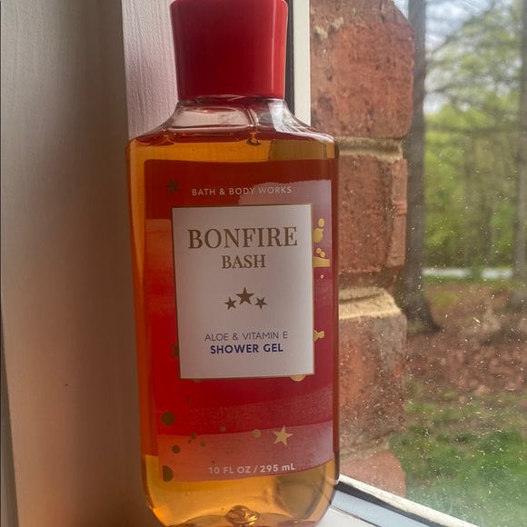 Bath & Body Works | Bath & Body | Bath Body Works Bonfire Bash Body Wash | Poshmark